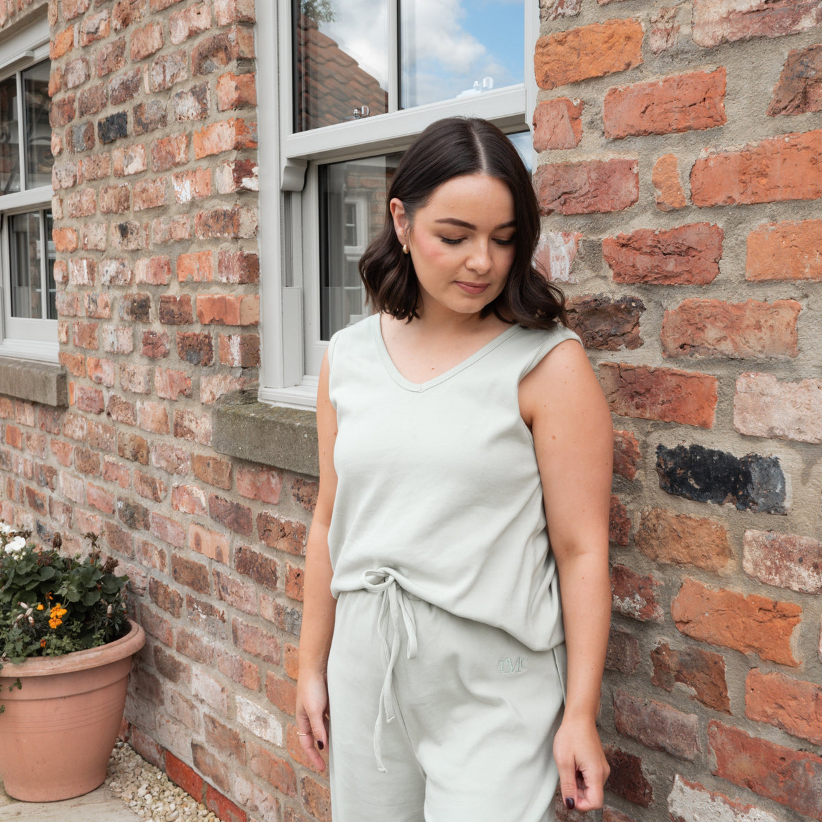 The Ultimate Guide to Breastfeeding and Maternity Clothes This Spring ...