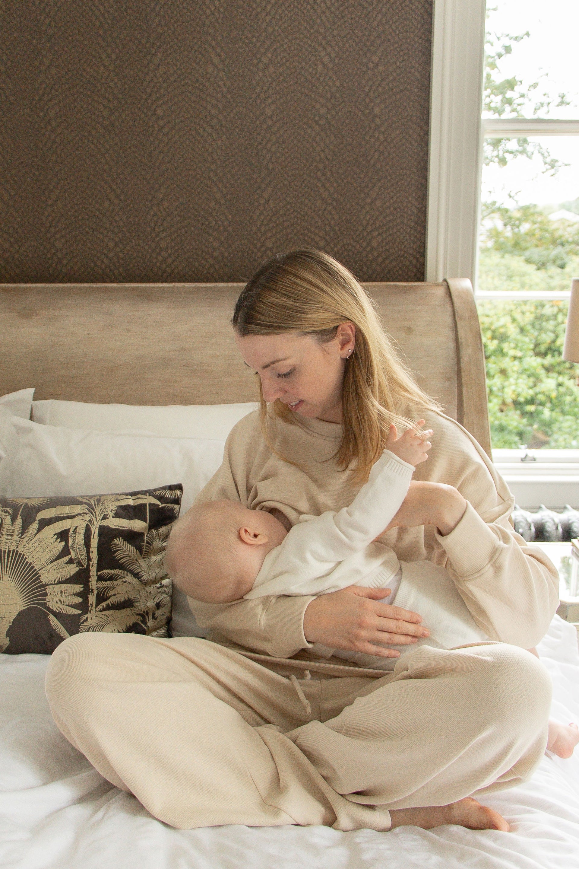 The Mum Collective - Luxury Maternity and Breastfeeding Clothes